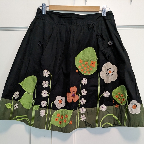 Lithe | Skirts | Lithe Knee Length Skirt With Applique Detail | Poshmark